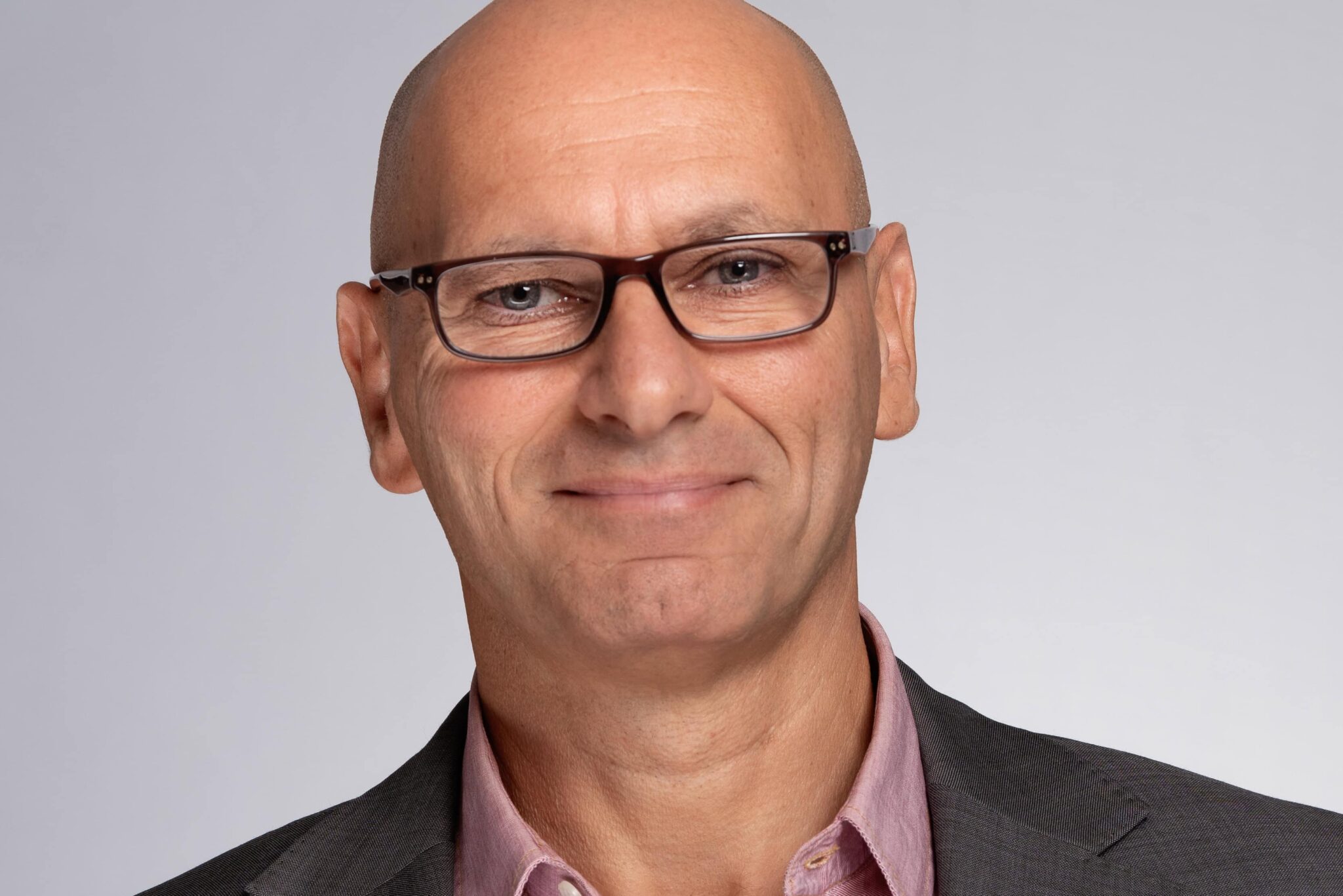 Why Professional Headshots Are Crucial for Industry Peak Bodies